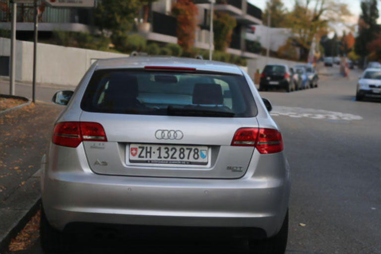 Rendering Natural Camera Bokeh Effect with Deep Learning | DeepAI